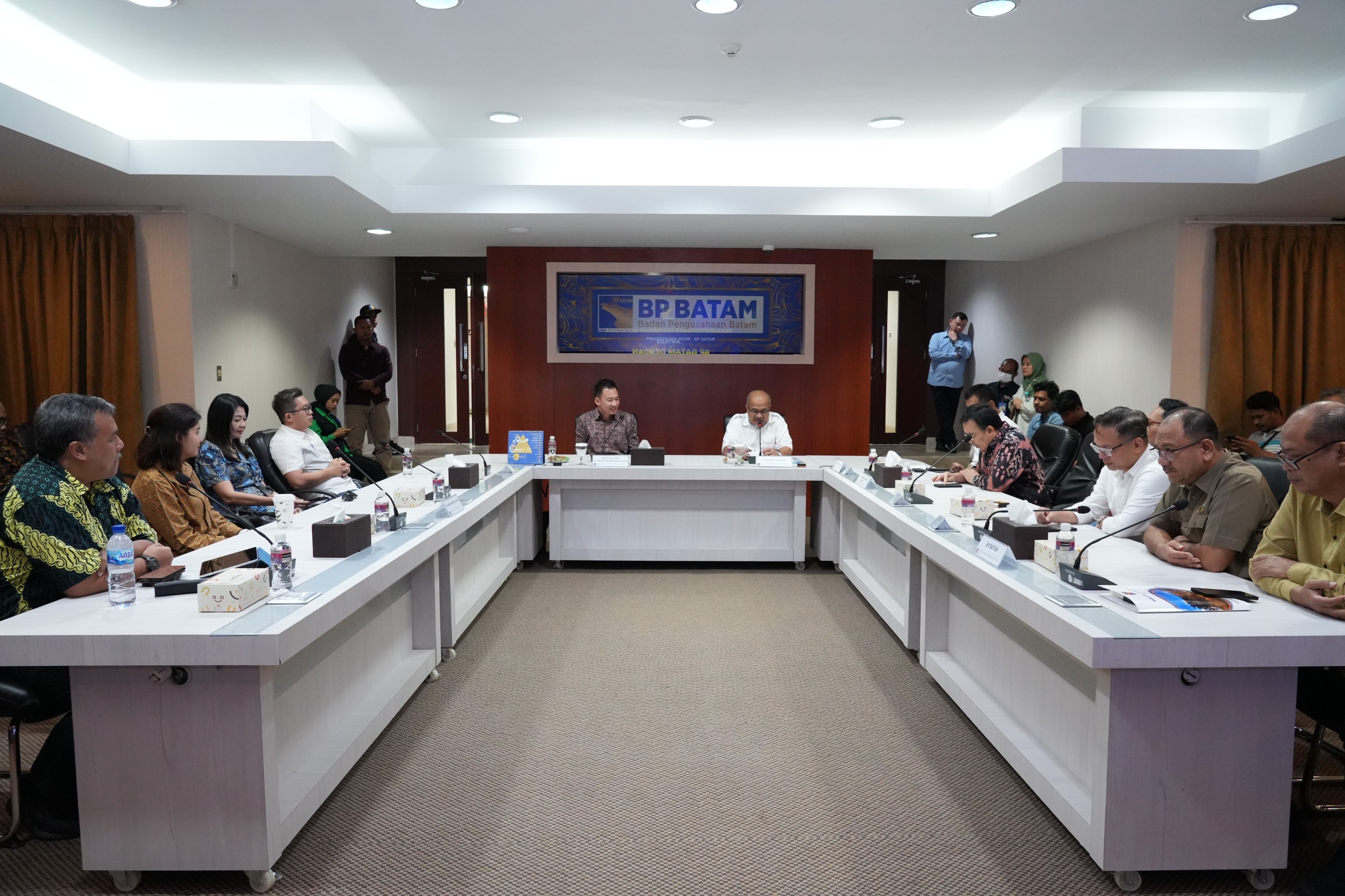 BP Batam dan PT. Metro Nusantara Bahar Teken Kerjasama Pelabuhan Batam ...